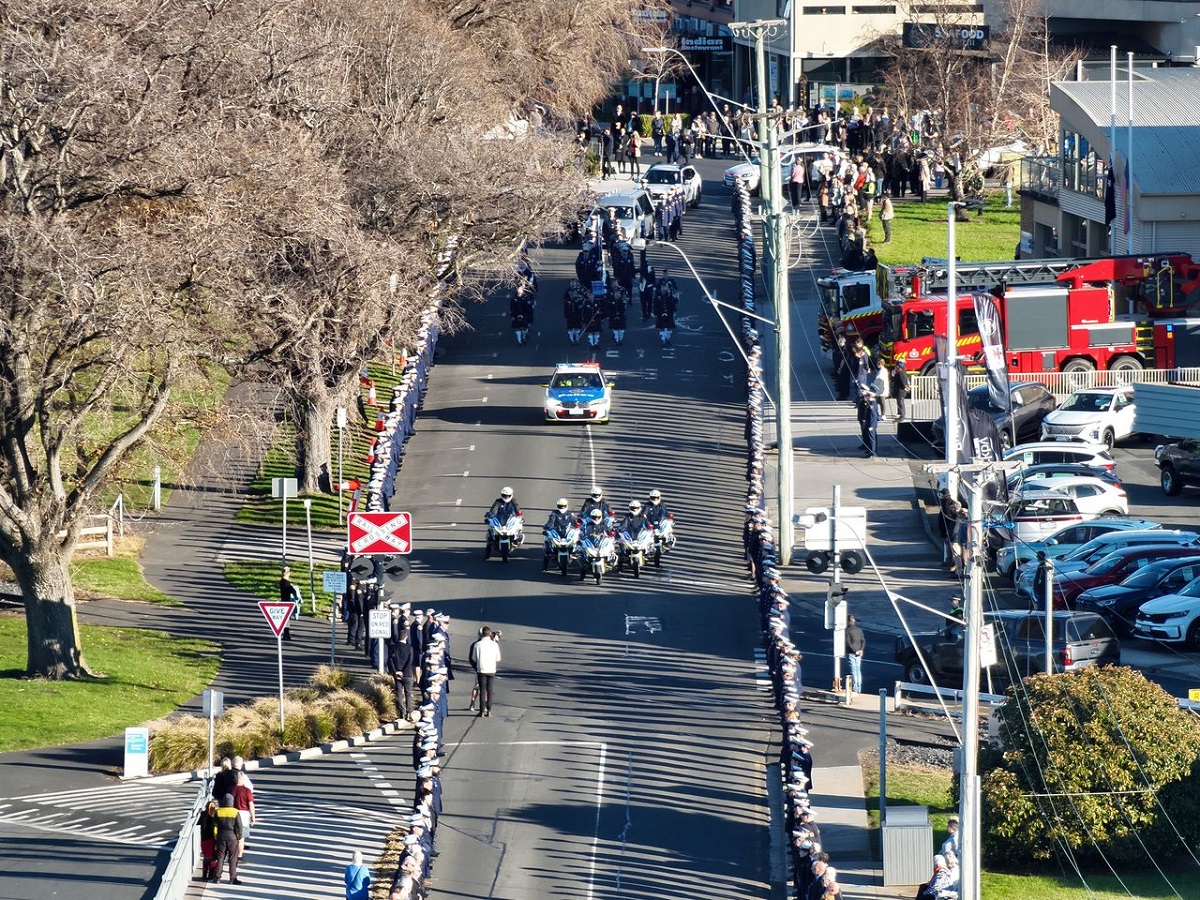 Devonport Farewell For Constable Keith Smith - 7XS
